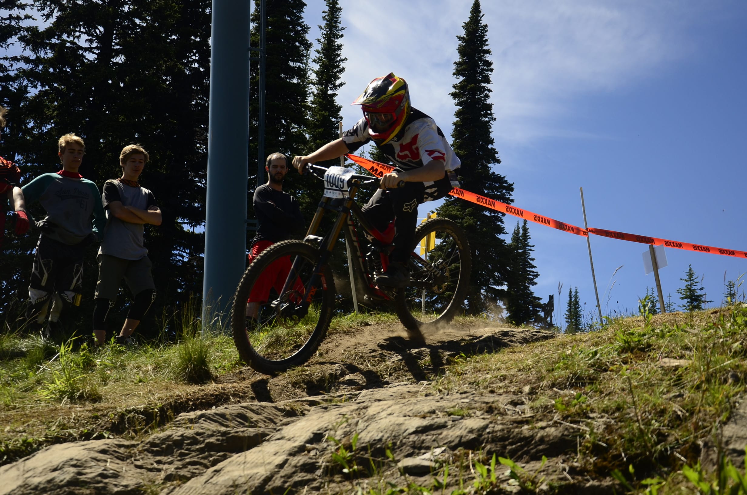 Photos: Canadian Downhill Mountain Bike Championships – Sun Peaks ...